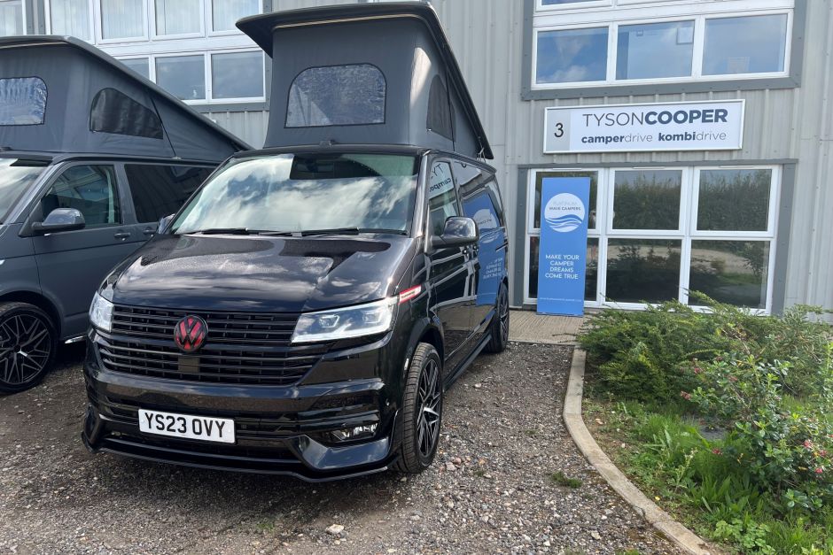 VW Transporter T28 SWB 150 DSG Campervan Deep Black OVY